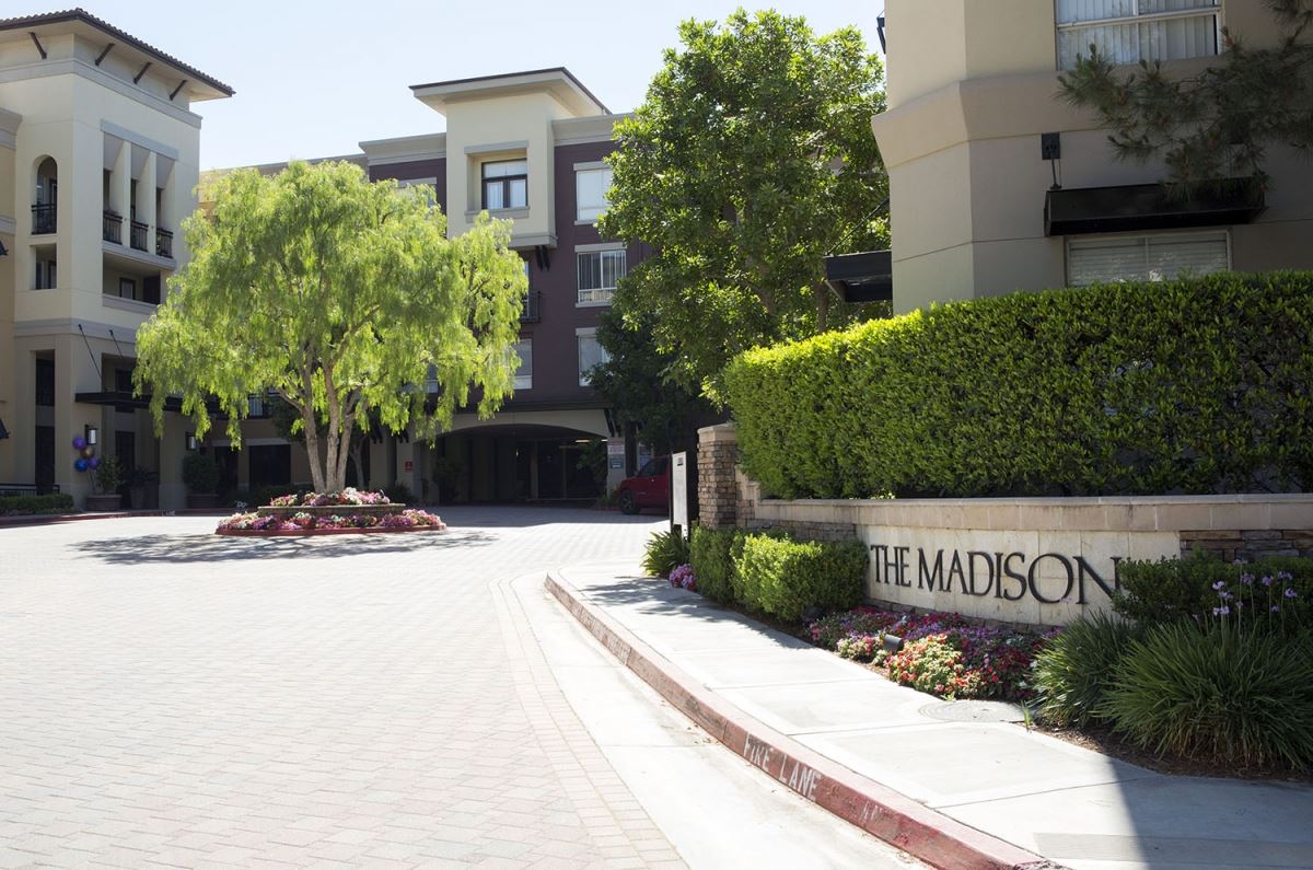 The Madison at Town Center | Commercial Landscaper in Southern California